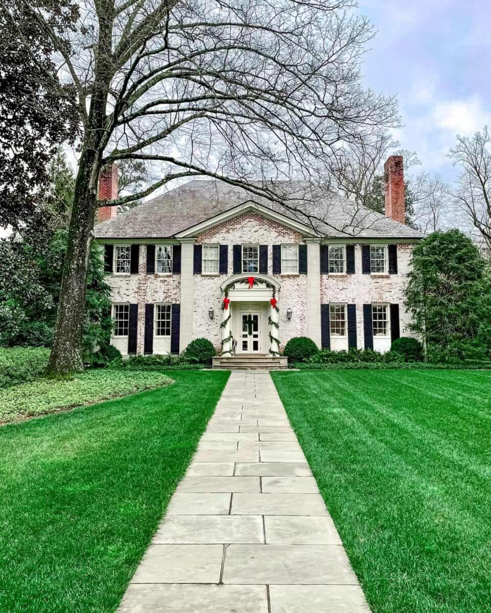 A Journey Through Time: 8 Facts About Colonial Houses – DecoFond