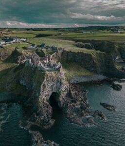 The 30 Most Beautiful Castles Around the World – DecoFond