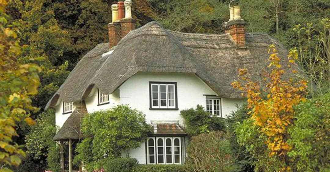 The Most Beautiful Tatched Homes Around The World – DecoFond