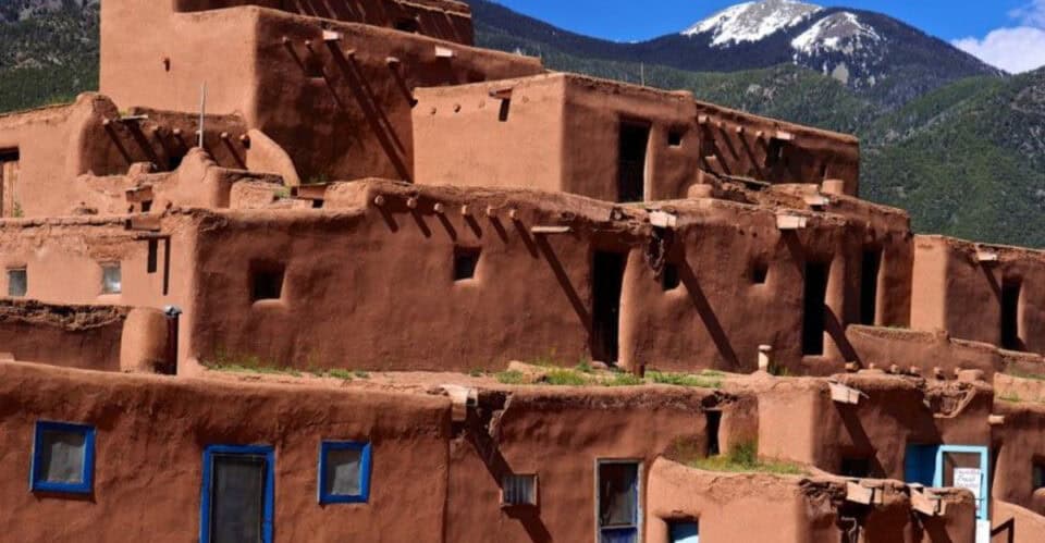 10 Oldest Buildings in America That Have Seen Some Stuff – DecoFond