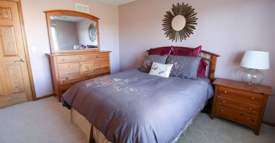 10 ‘Unhappy’ Colors That Color Psychology Experts Would Never Paint ...