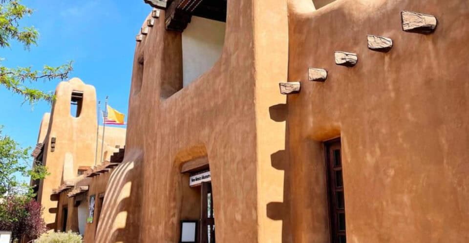 8 Adobe-Style Homes With Timeless Charm – DecoFond