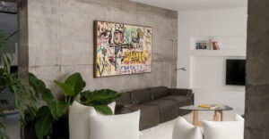 8 Brutalist Interior Design Ideas for a Bold and Raw Aesthetic – DecoFond