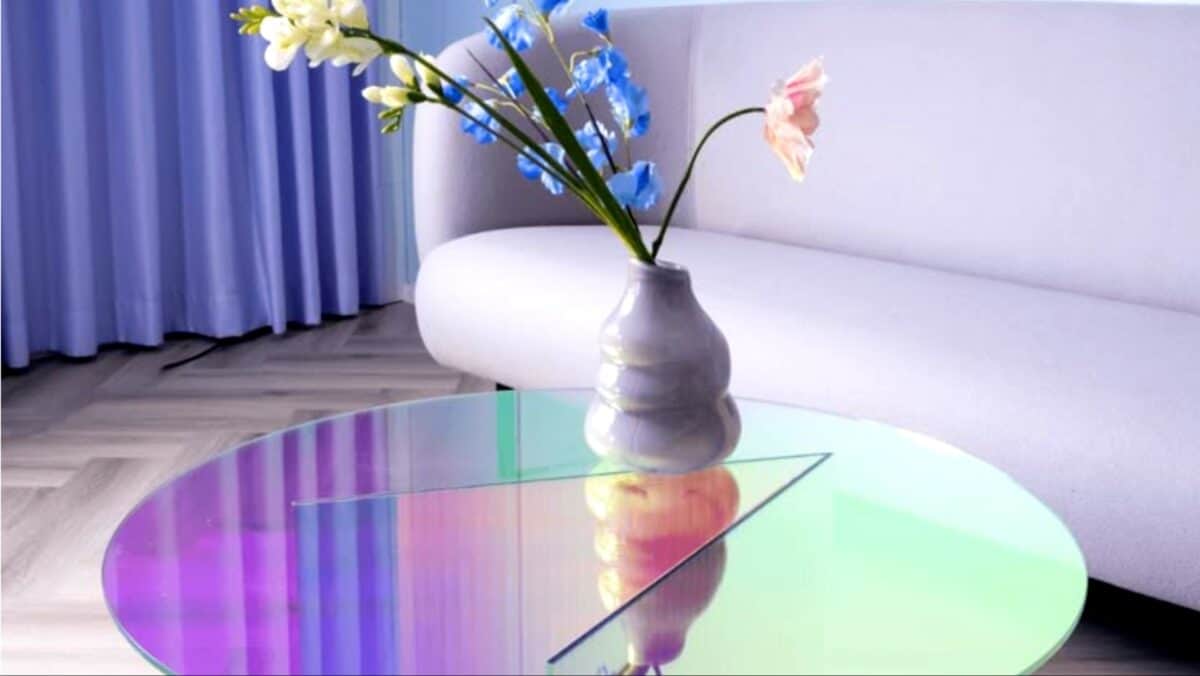 5 Sparkling Secrets to Transform Your Space with Glass Decor – DecoFond