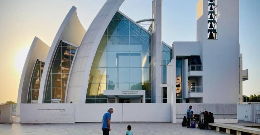 10 Jaw-Dropping Modern Churches and Cathedrals Around the World – DecoFond