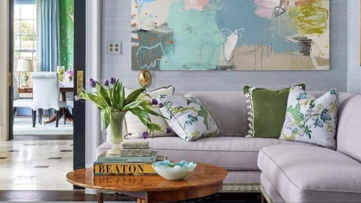 10 Stunning Shades that Complement Light Blue – DecoFond