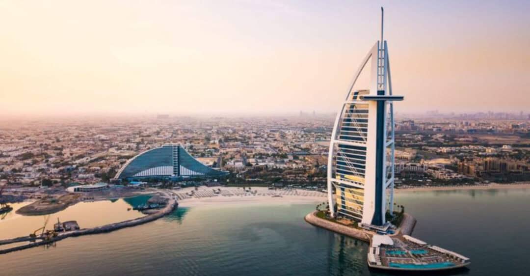 10 Architectural Wonders Built on Water – DecoFond