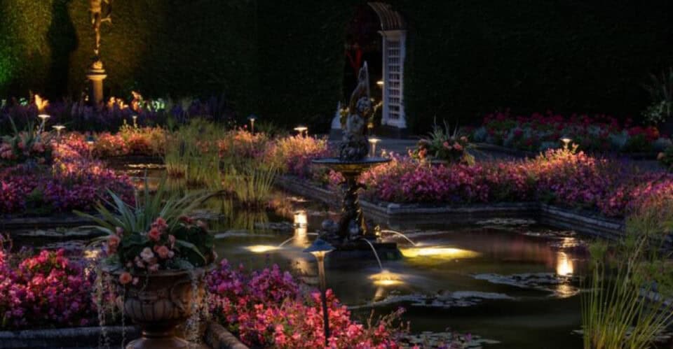 10 Ideas for Creating the Most Eerily Stunning Gothic Garden – DecoFond