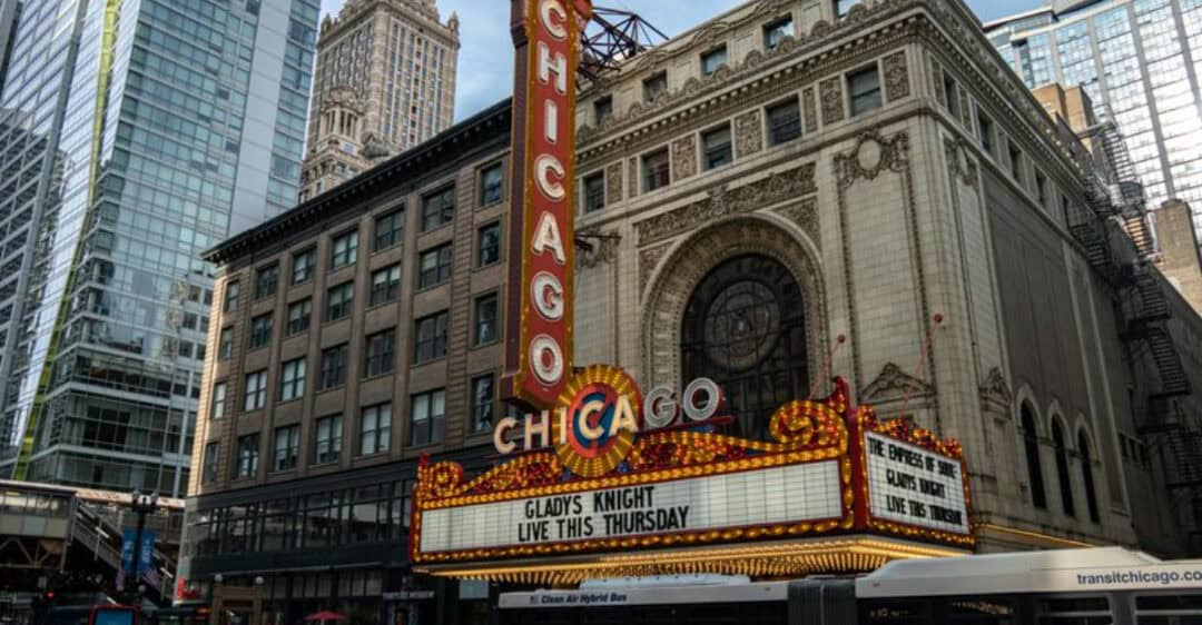 10 Stone-Tiled Bathroom Ideas That’ll Make You Want to Renovate – DecoFond