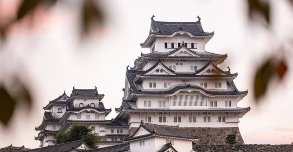 10 Stunning Traditional Japanese Buildings – DecoFond