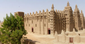 8 Of The Most Beautiful Mud Houses Around the World – DecoFond