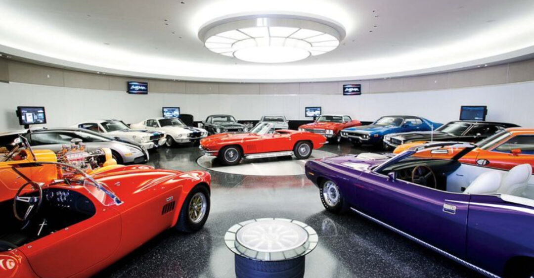 Inside 10 Mansions For Car Collectors With Amazing Garages – DecoFond