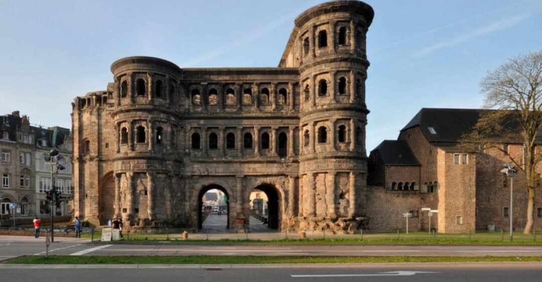 Step Inside Germany’s Oldest Town, Founded In 16 BC – DecoFond