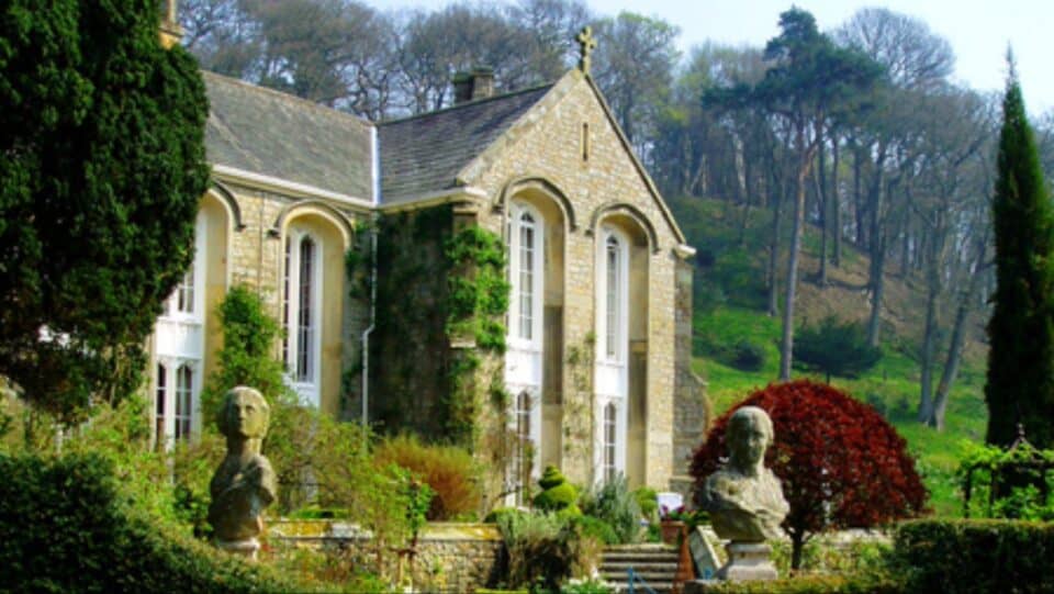 Live Your Regency Fantasy at the Enchanting Gresgarth Hall – DecoFond
