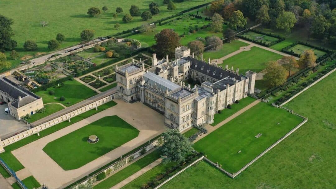 Roaming the Magical Grimstrophe Castle in Lincolnshire – DecoFond