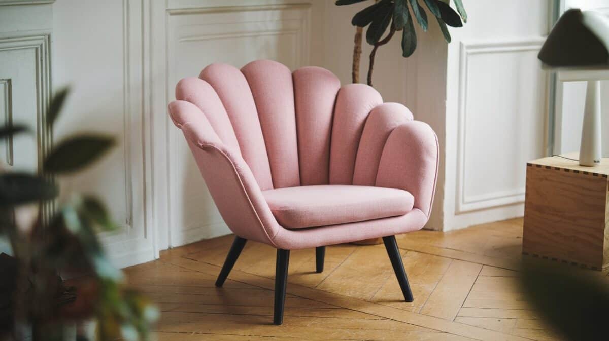 10 Ways Shell Armchairs Enhance Comfort and Style in Your Living Room ...