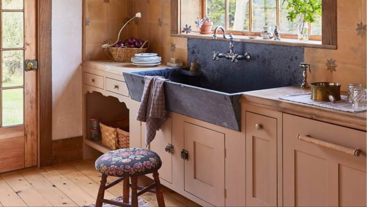 10 Easy Hacks for a Home That’s Pure Cozy Trad-Wife Goals – DecoFond