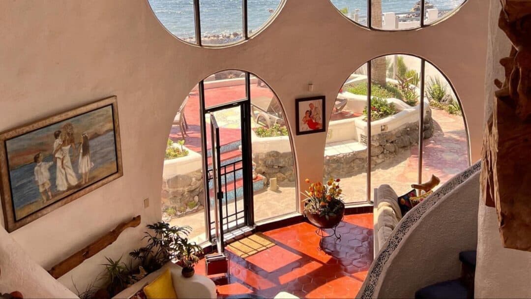 Stay in a 70s Dream Home! The Ultra-Stylish Villa Bitterlin – DecoFond