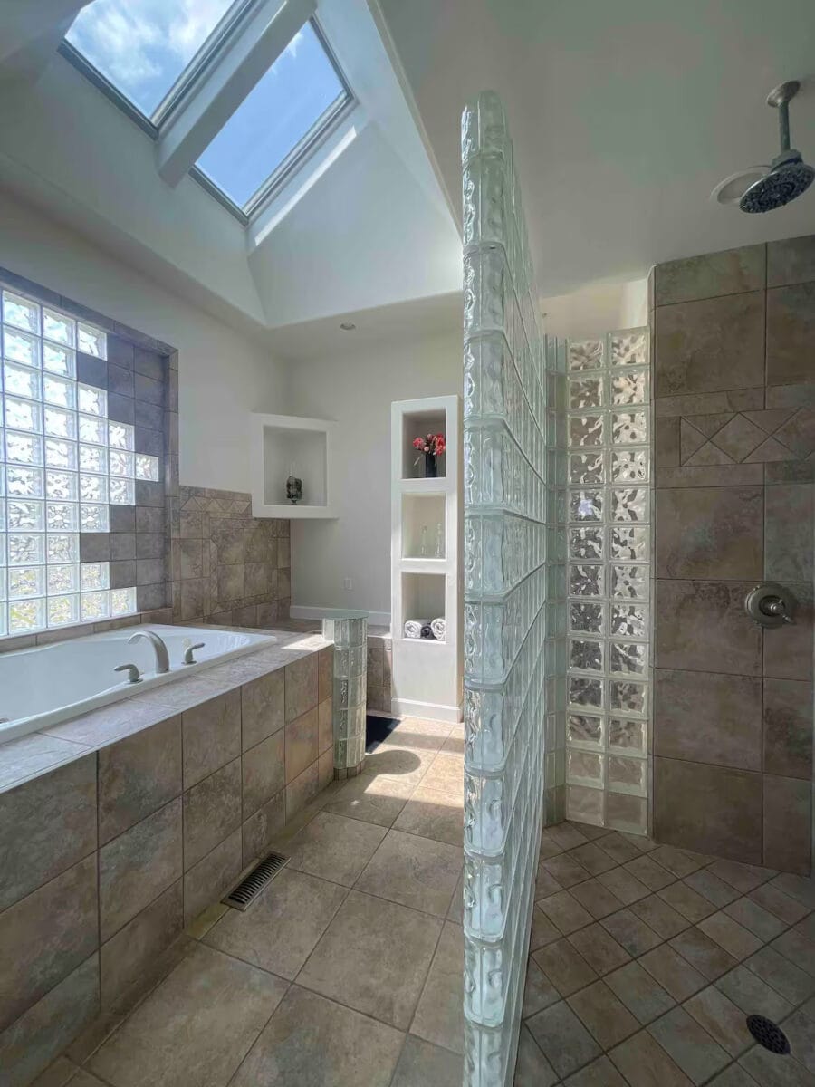 The Drift Mansion Airbnb Is Cooler Than You’d Ever Expect—Here’s Why ...